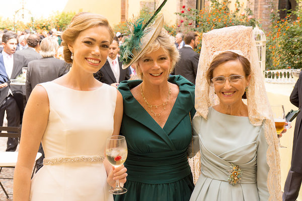 10 rules you need to know to be the perfect wedding guest in Spain (2020)